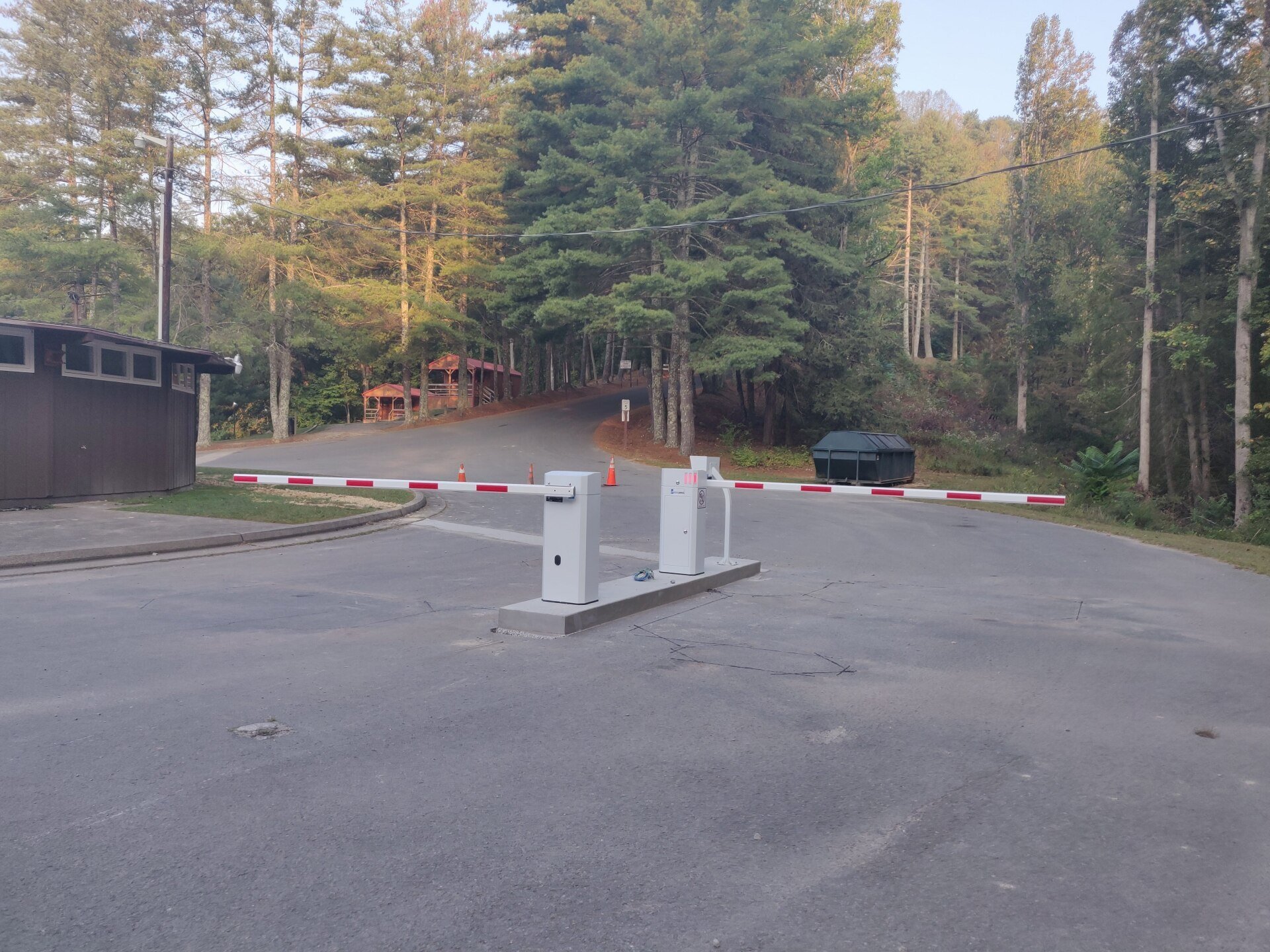 Parking Lot Gate Systems - Barrier Gate for Cars | Parking BOXX