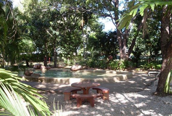 Coolalinga Tourist Park, Caravan, Cabins and Camping, Darwin NT