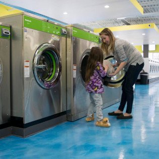 Local Laundromat, Full Laundry Services, Dry Cleaning | Rockford, IL ...