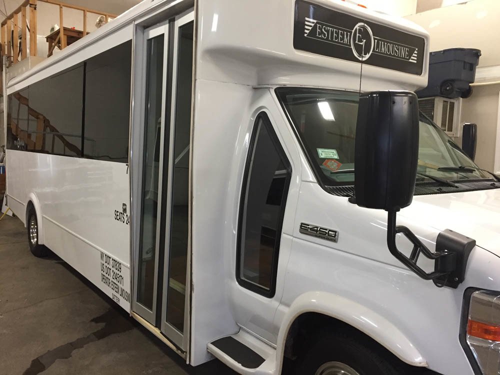 Our Party Buses | Penfield, NY | Esteem Limousine Western NY Inc