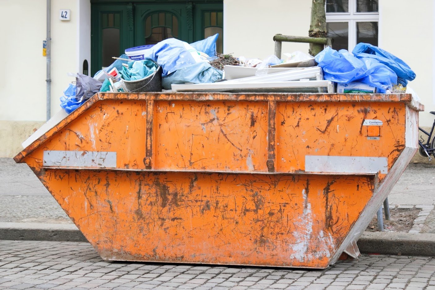 Why You Should Hire a Skip Bin for Renovation Projects