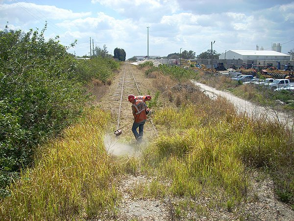 Vegetation Control Services | Hulcher Services, Inc.