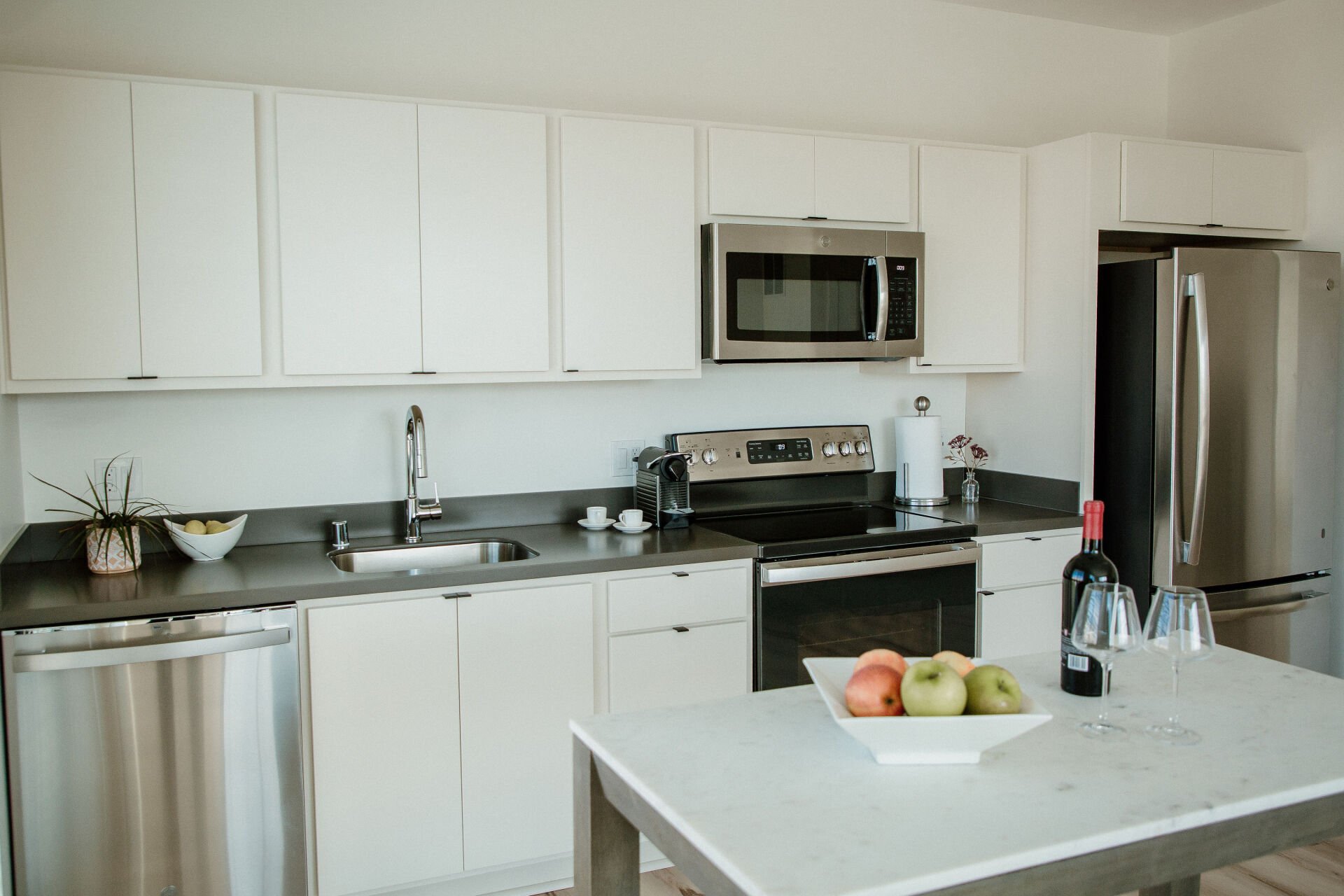 avant Apartments | FORE Management