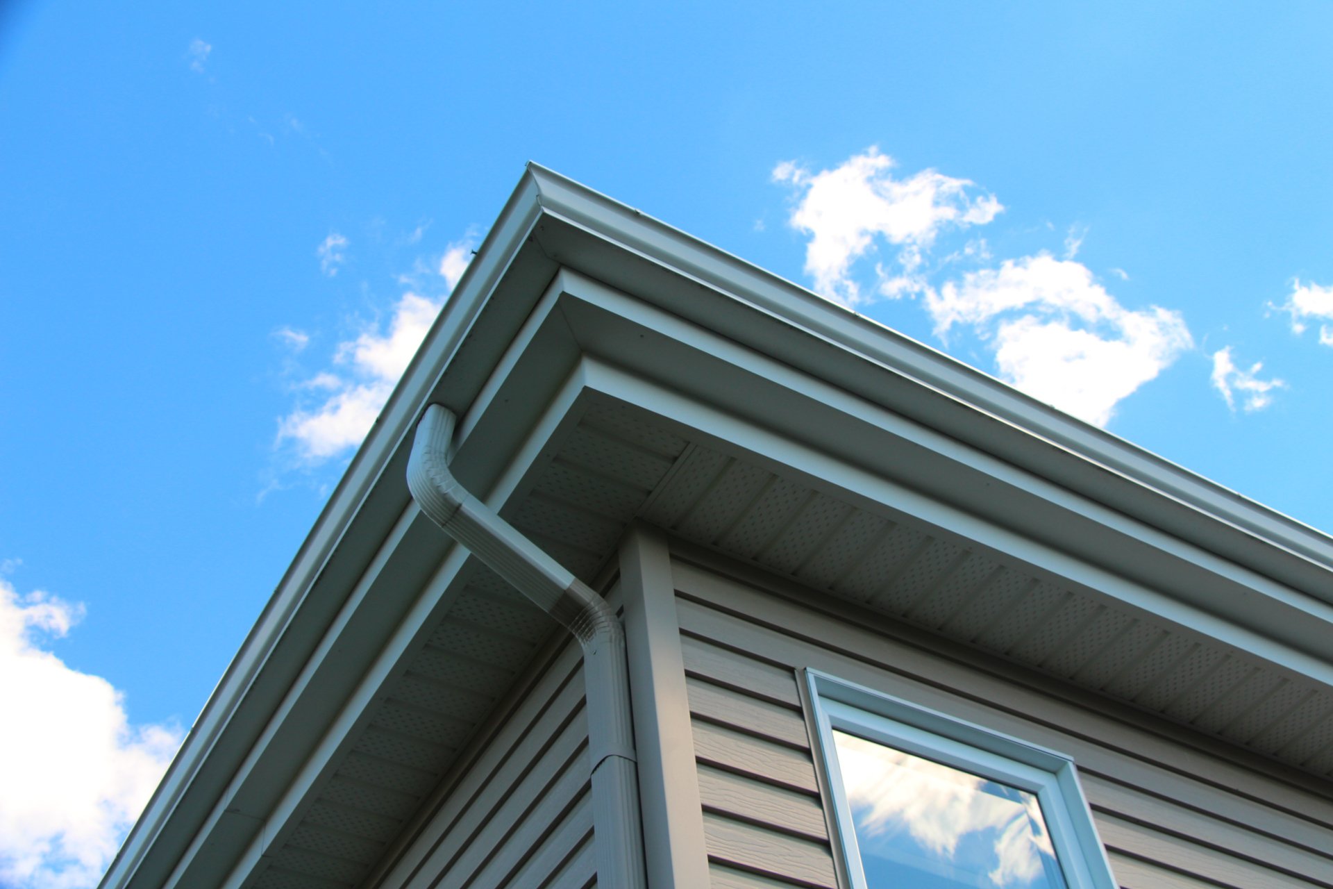 Advanced Seamless Gutters & Basement Waterproofing | Chicopee, MA