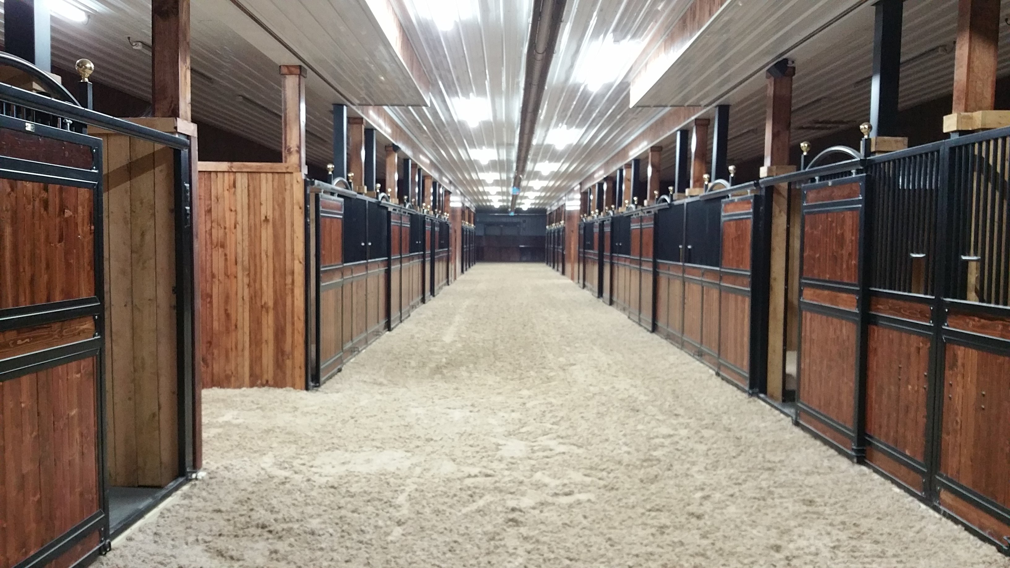 Silver Lake Stables - Absolute Construction of Metamora, Michigan