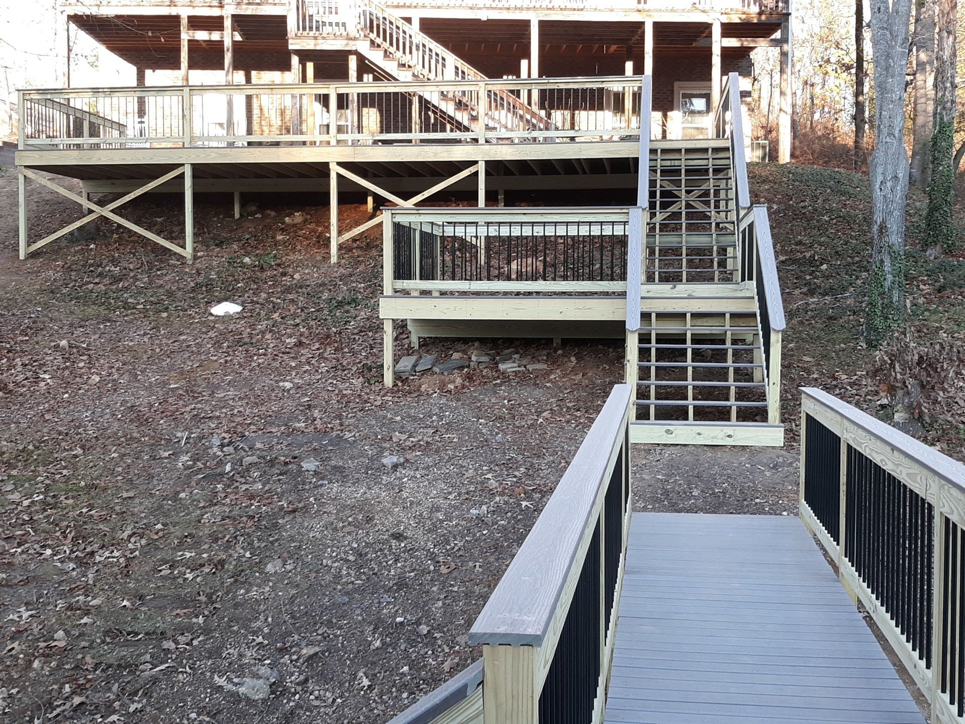 Custom Docks - custom decks Alabama