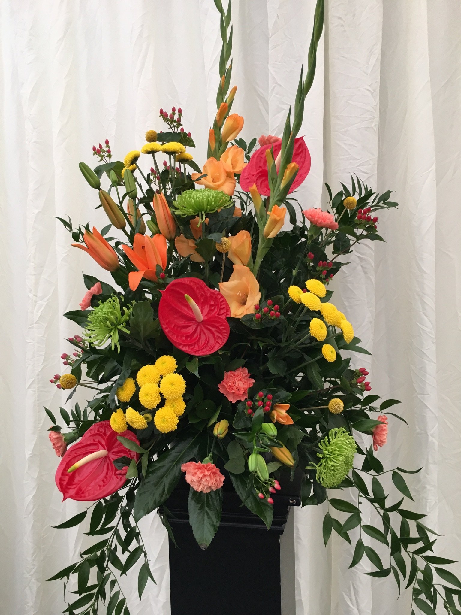 Office floral arrangements | Honors Flowers