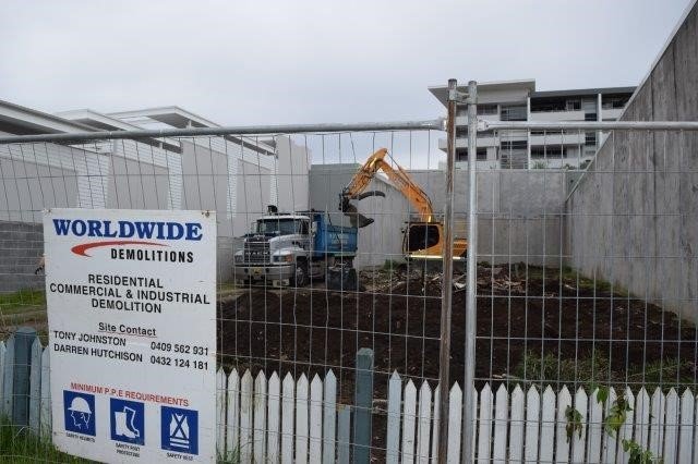 Demolition Services on the South Coast | World Wide Demolitions