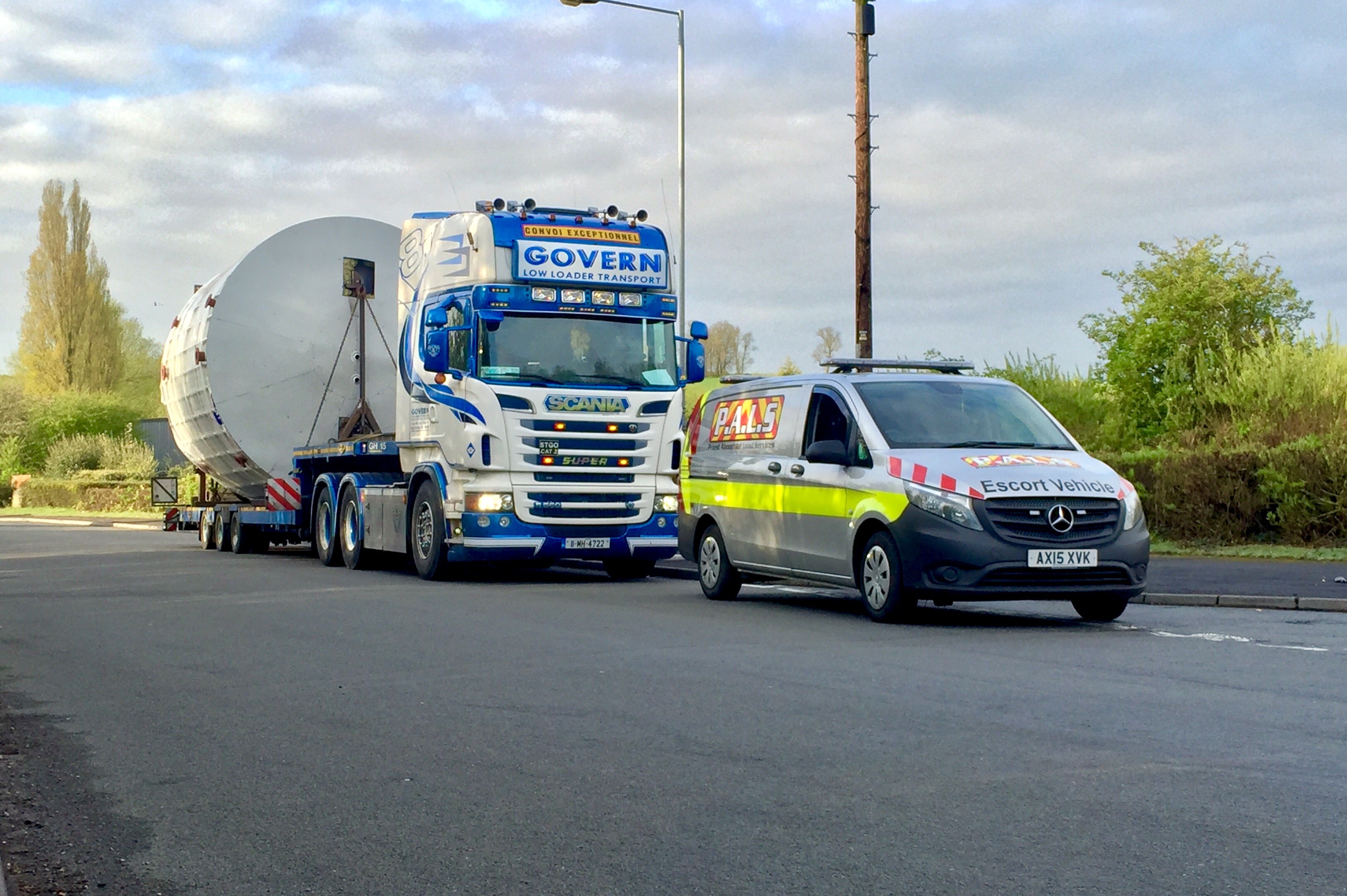 For Abnormal Load Escort Services and Pilot Cars in England, Scotland ...