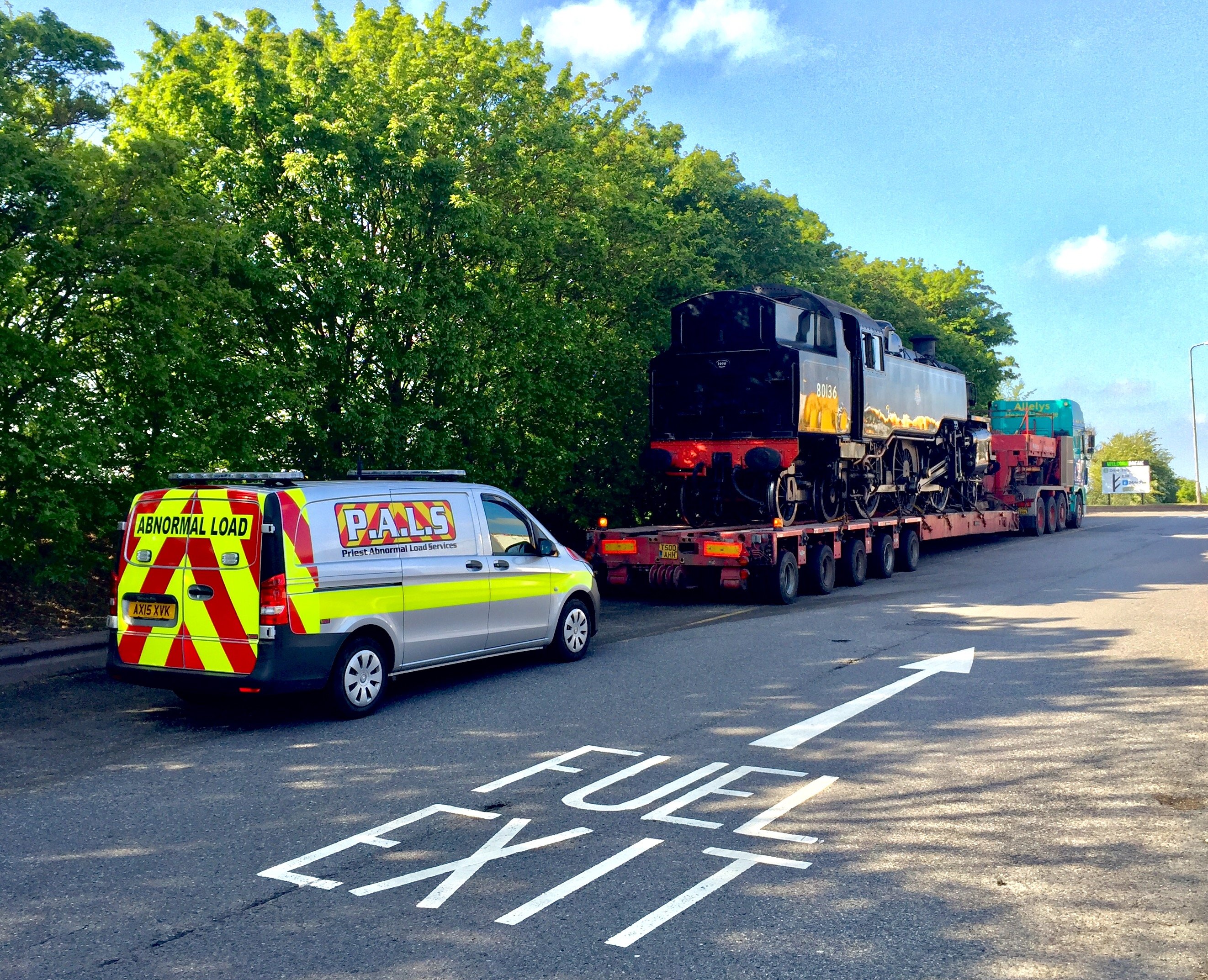 For Abnormal Load Escort Services and Pilot Cars in England, Scotland ...