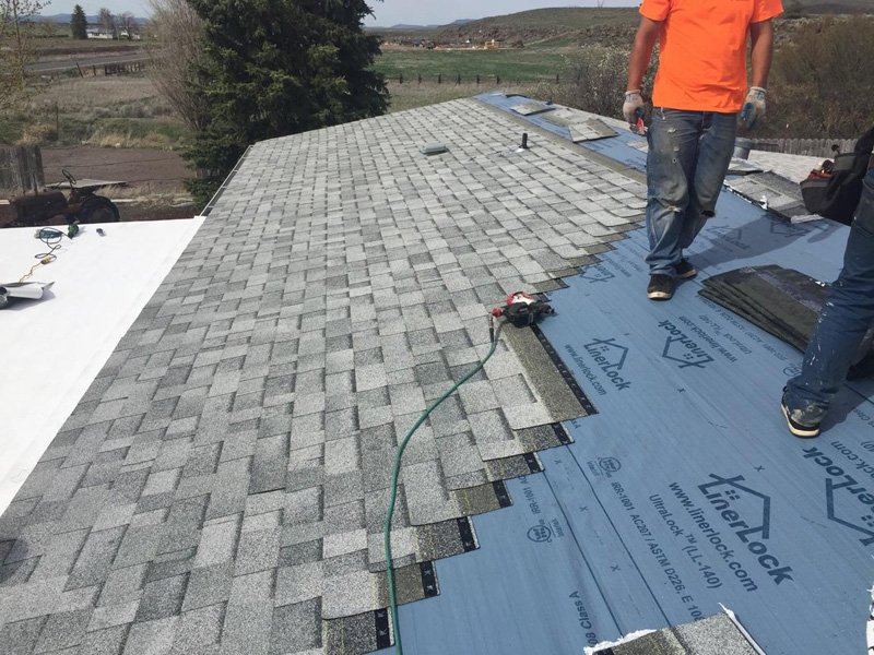 Henris Roofing and Supply