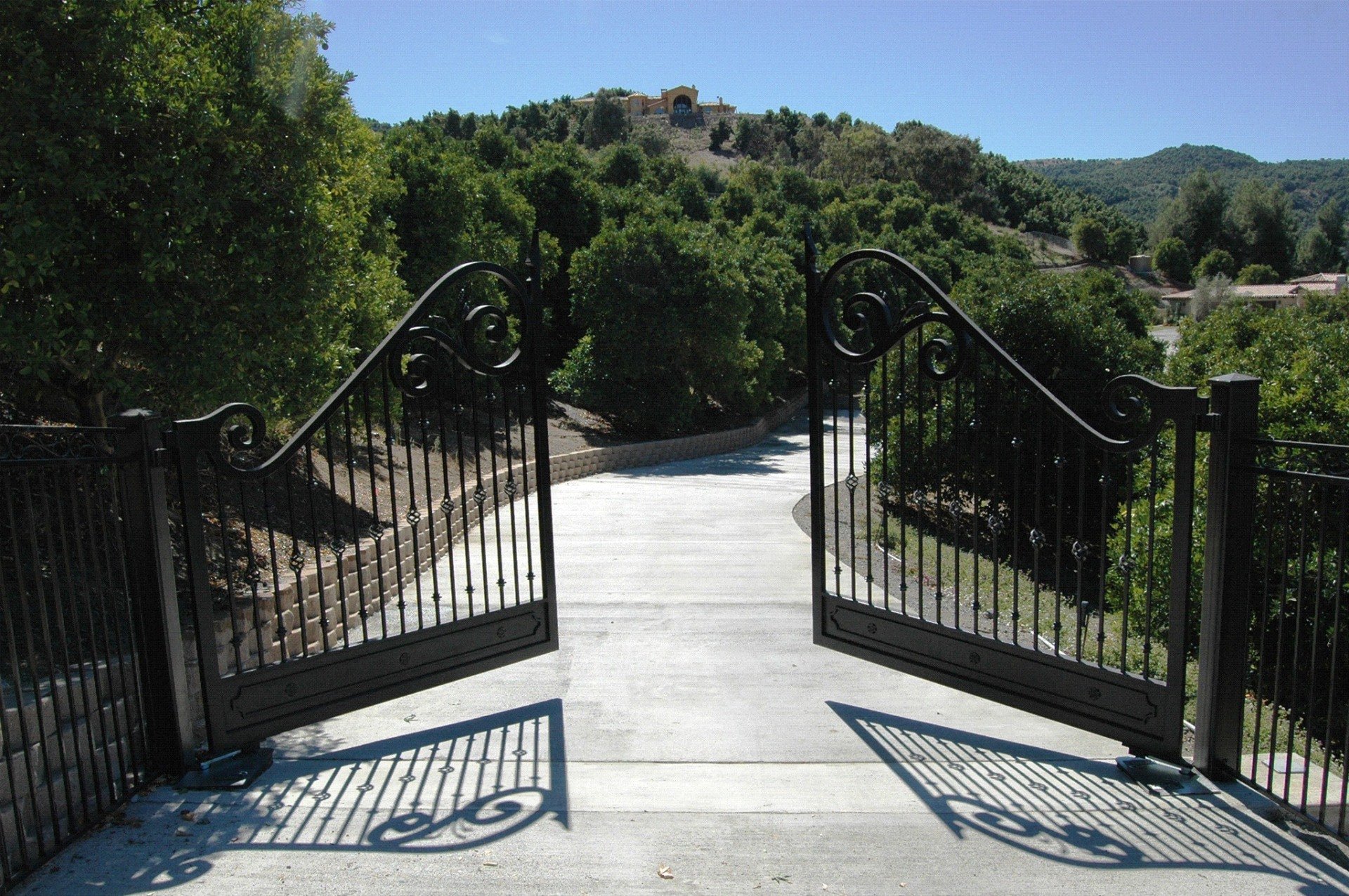 Viking Gates & Operators Hawaii - Top Rated Gate Operator - Wahiawa, Hawaii