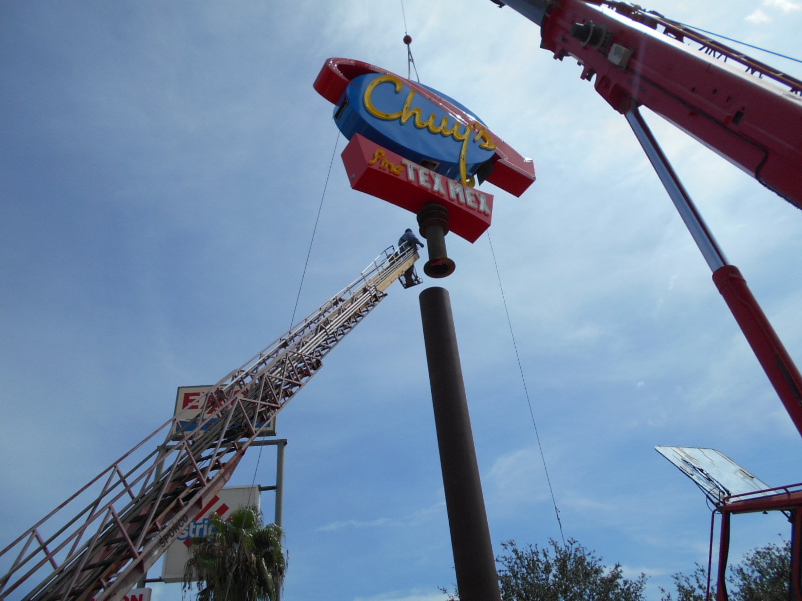 Pole Signs | Corpus Christi, TX | Homeport Sign Service