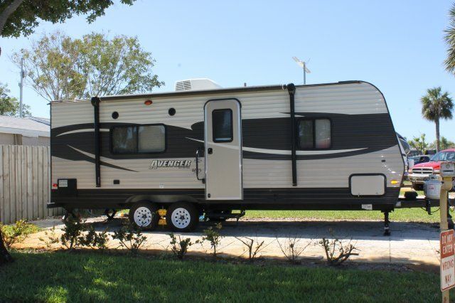 RV Park Photos | Delray Beach | Del-Raton RV Park & Trailer Sales
