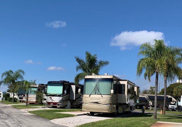 RV Park Photos | Delray Beach | Del-Raton RV Park & Trailer Sales