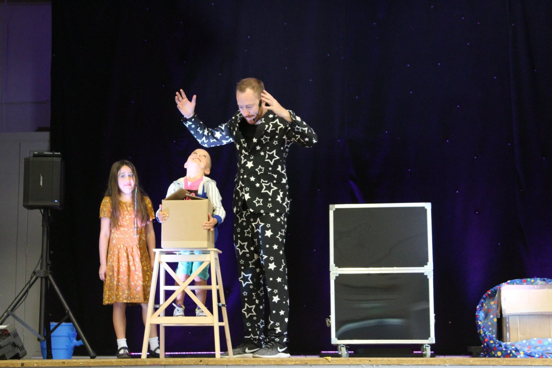 Highly entertaining magic shows by Fizz Kids