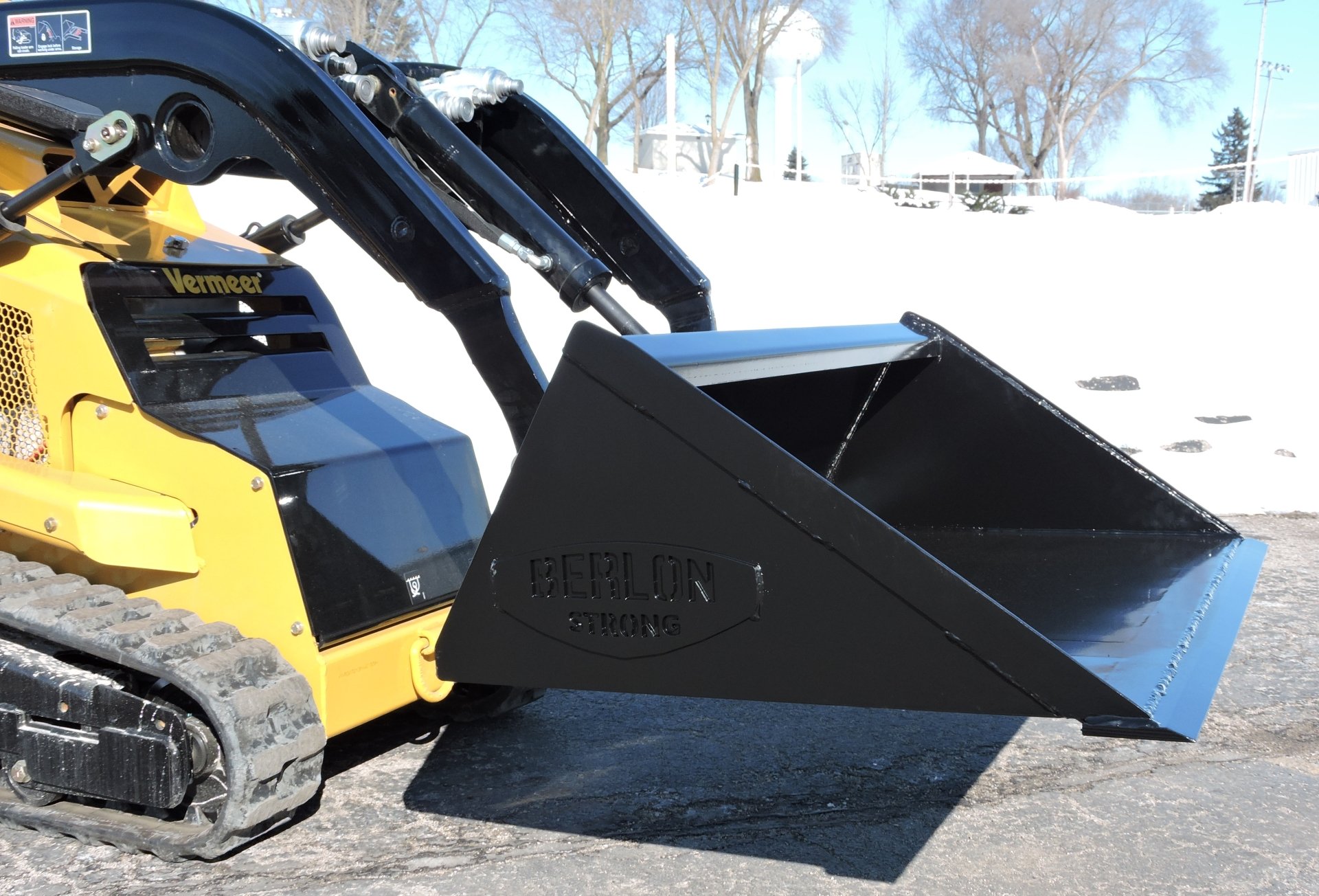 Mini Low Profile Bucket | Berlon Industries