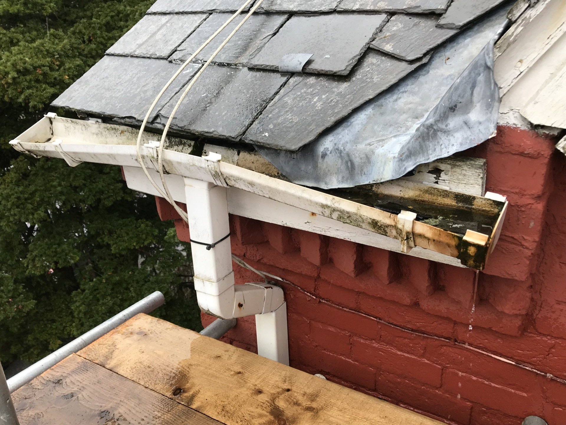 Roof Tile Repair | Gutter Repairs | Plymouth | Watertight Roofing (SW) Ltd
