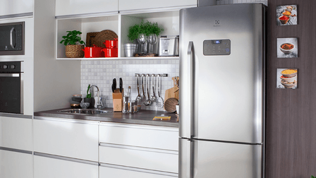 Geladeira Inverse: conheça as vantagens desse modelo