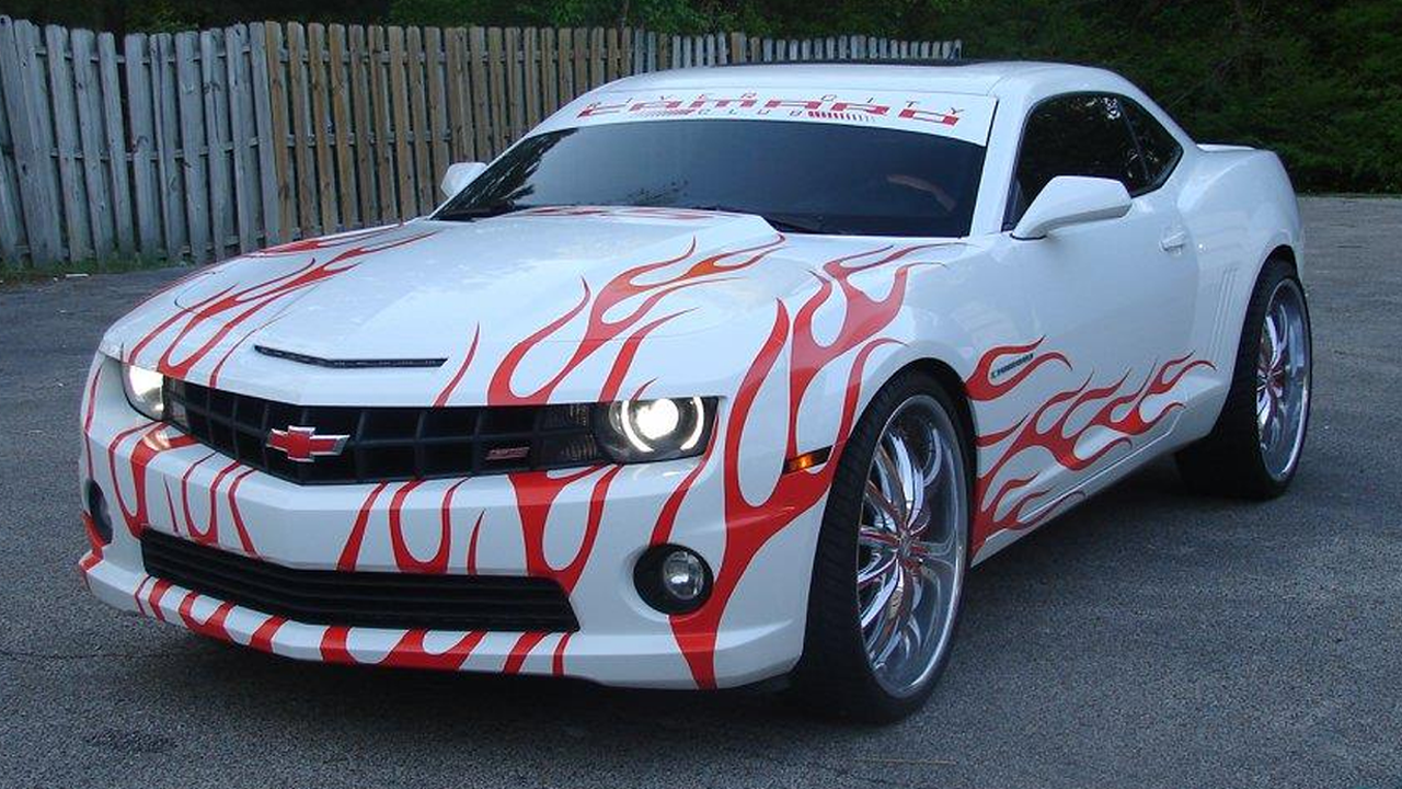 Custom Window Graphics in Memphis | Vehicle & Business Branding