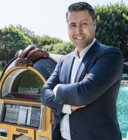 About Us - Vintage & Antique Auction - Dutch Auction Company