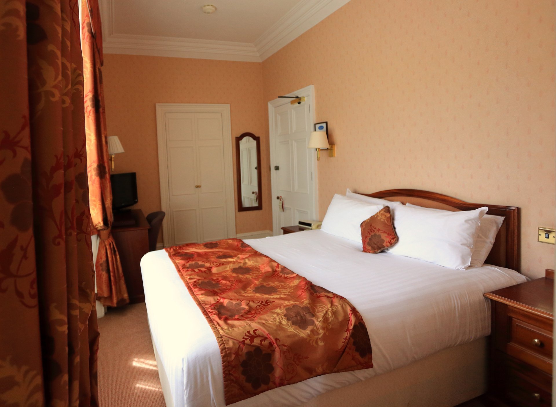 Ramnee Hotel - Forres Scotland - Rooms Dining Functions