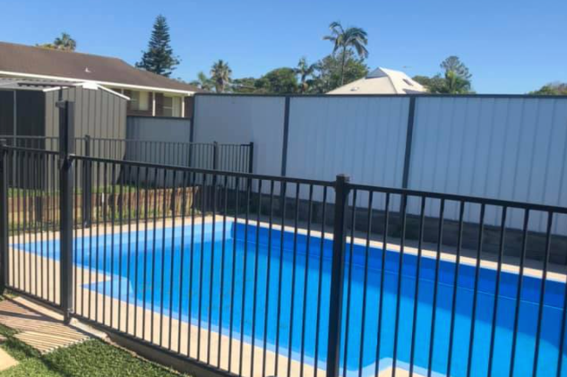 D & B Fencing | Fencing Contractors in Taree