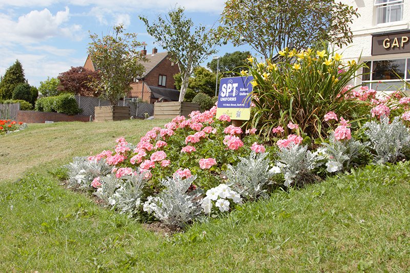 Gaping Goose Beds