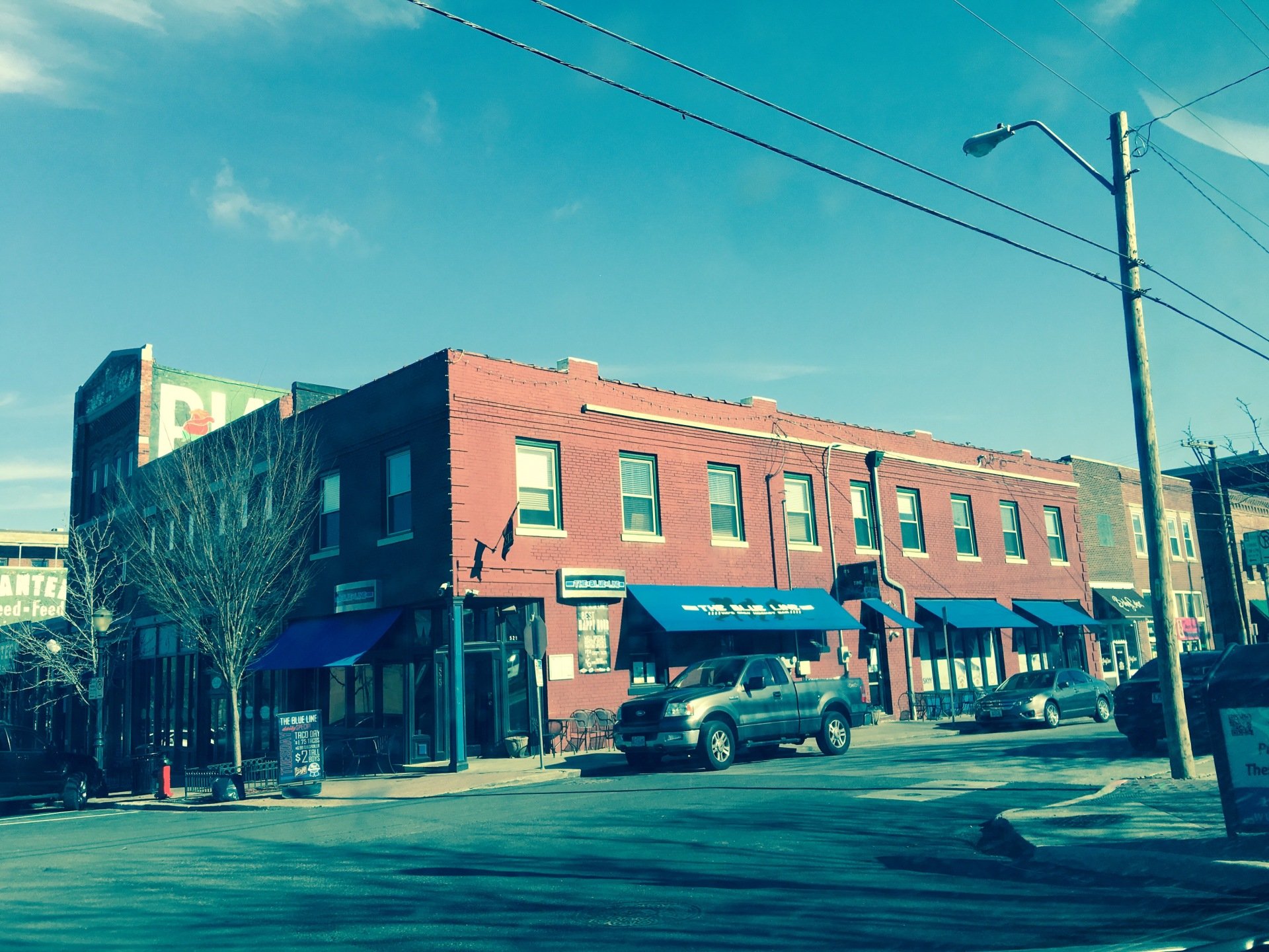 Hockey Bar | Kansas City, MO | The Blue Line