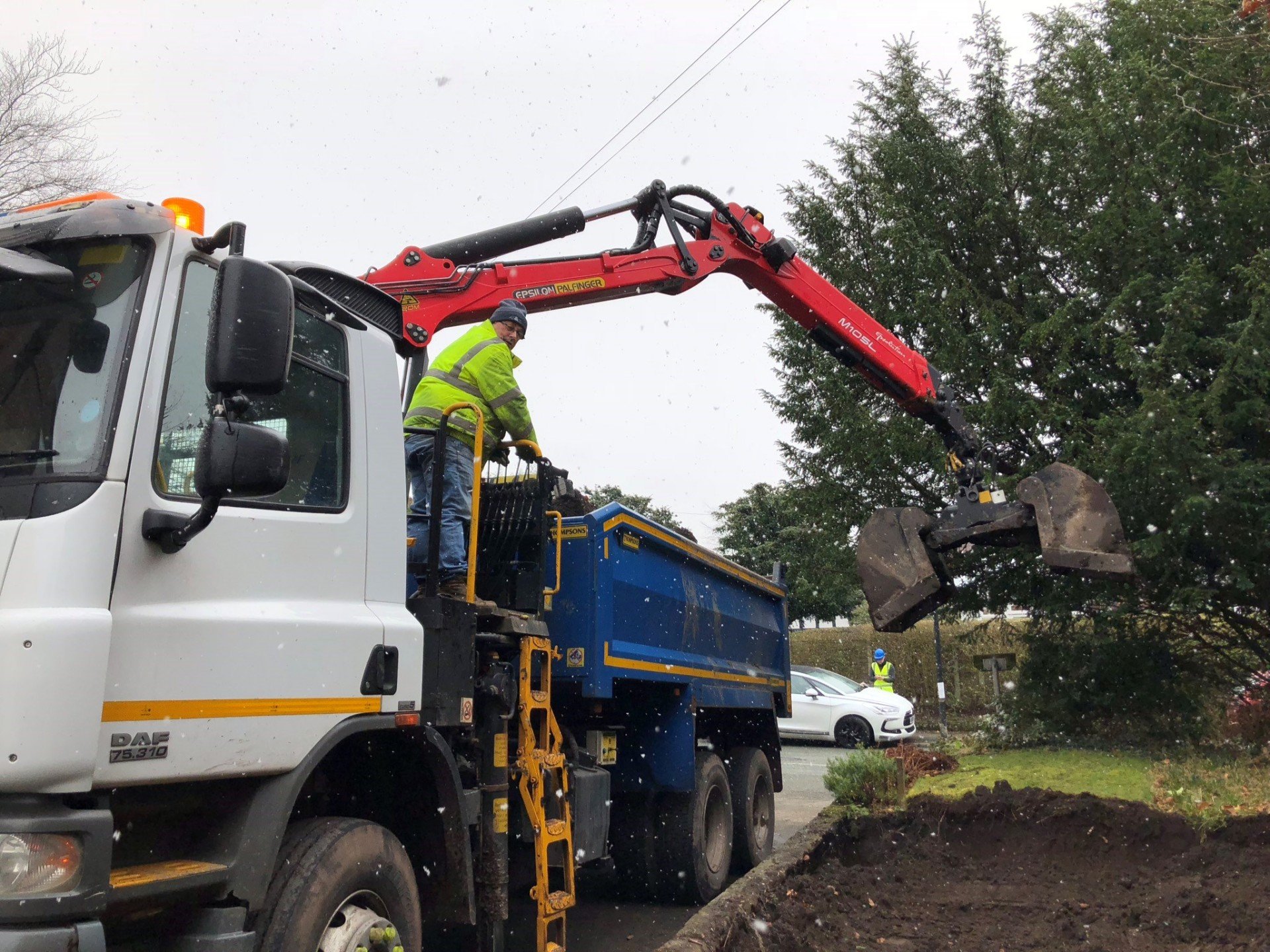 Grab hire services | ID Grab Hire