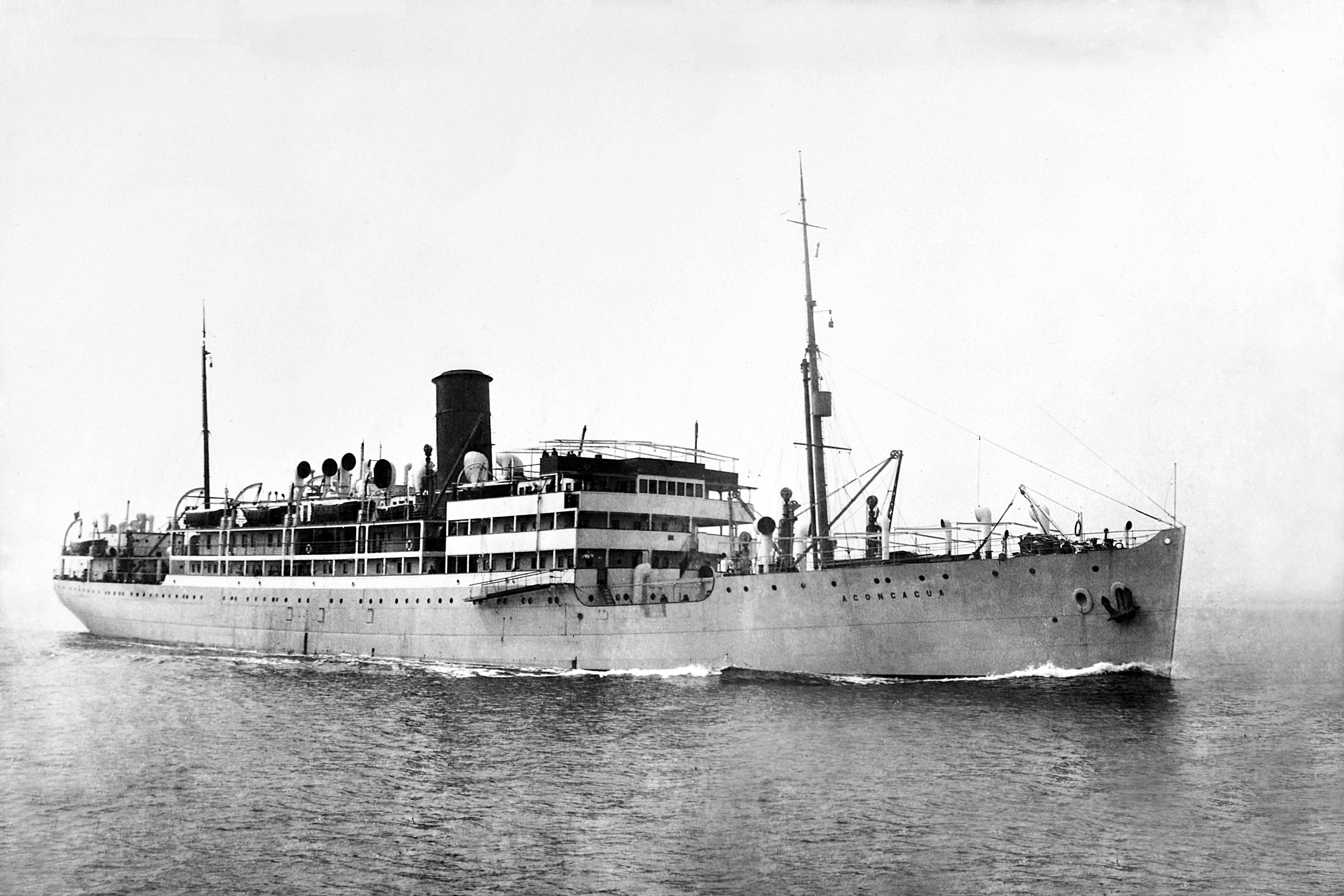 hms kenya (c 14), hmt lancastria, ss khedive ismail, operation pedestal ...