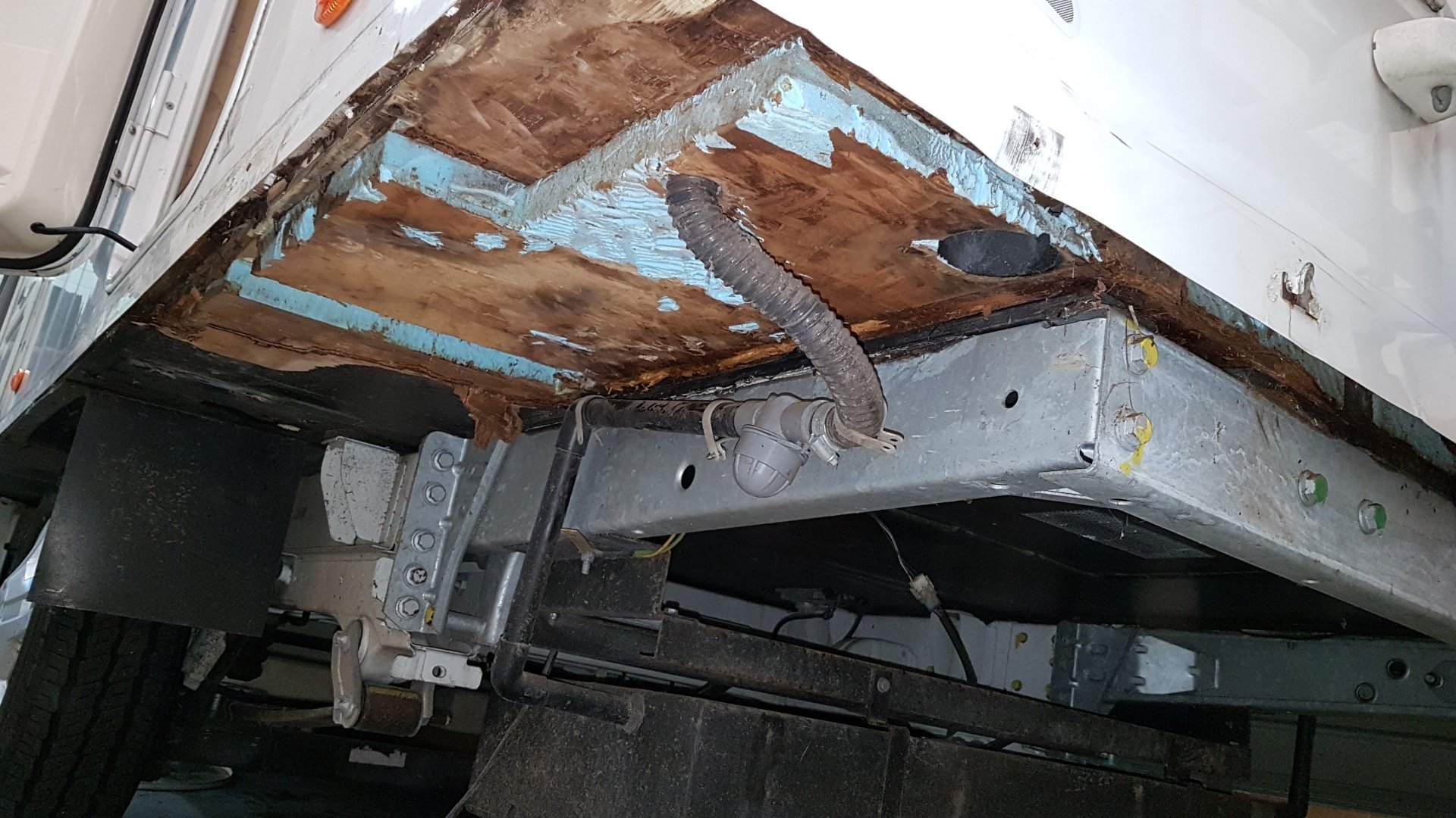 Caravan damp repairs| Premier Caravan Services