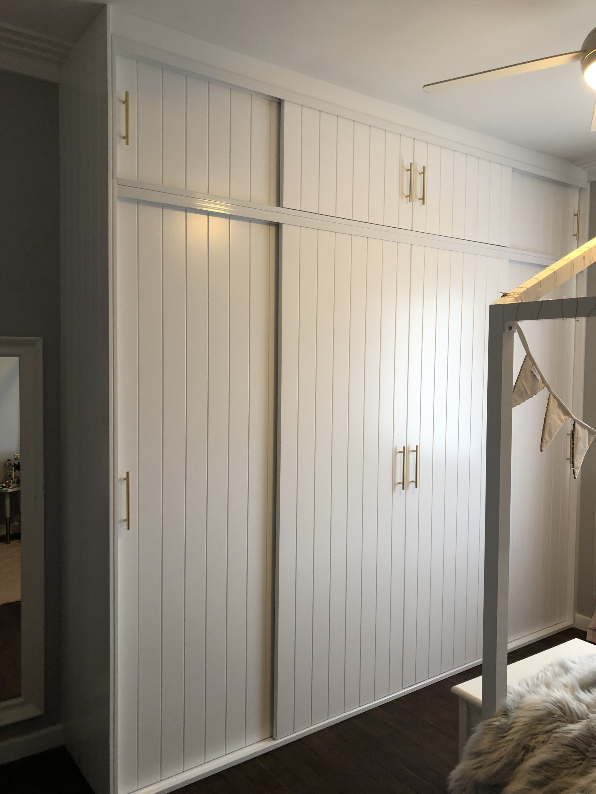 Built In Wardrobes Perth - Custom Robes & Closets | Uzit