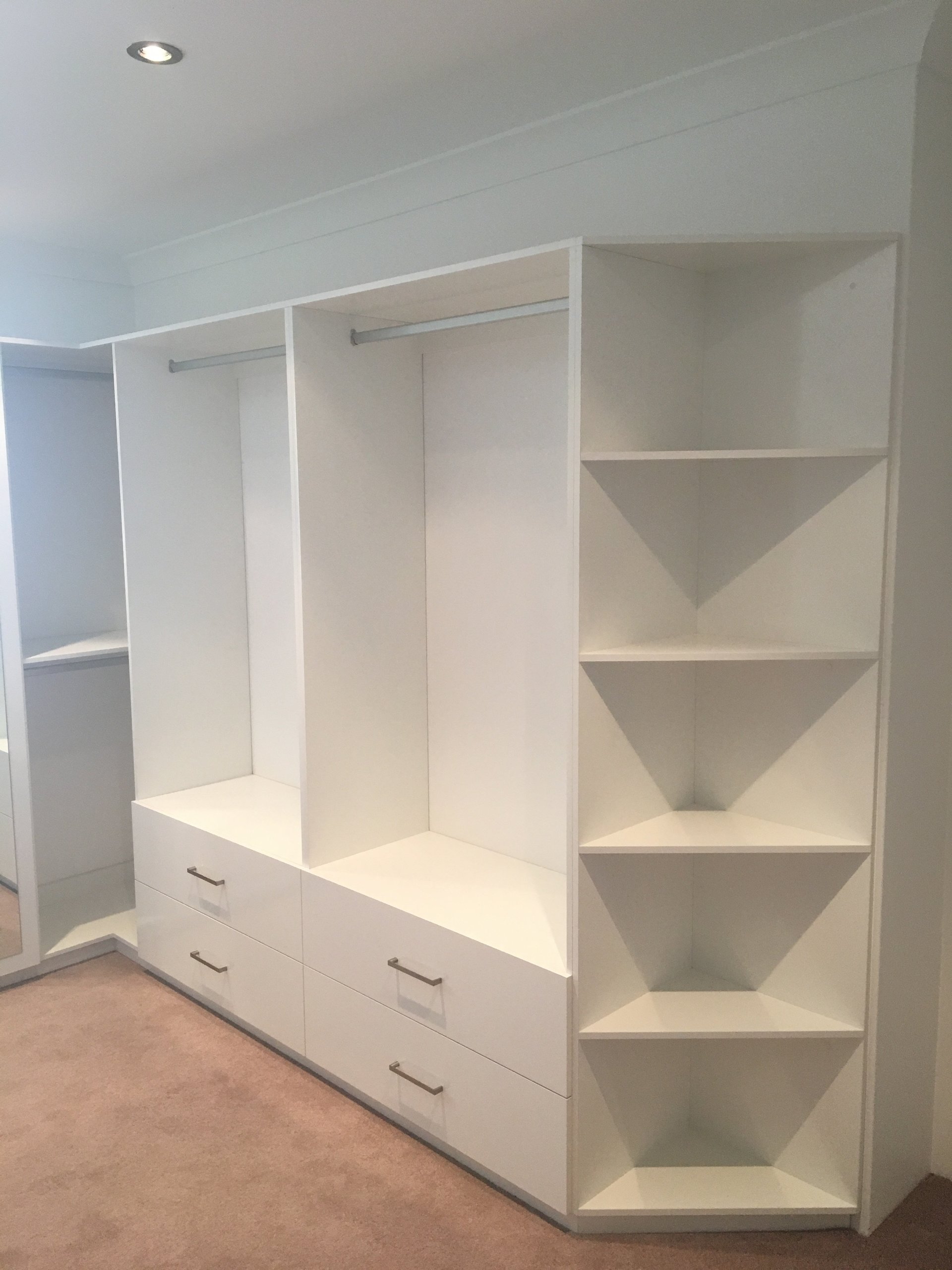 Walk-In Wardrobes & Walk In Robe Fit Outs Perth | Uzit