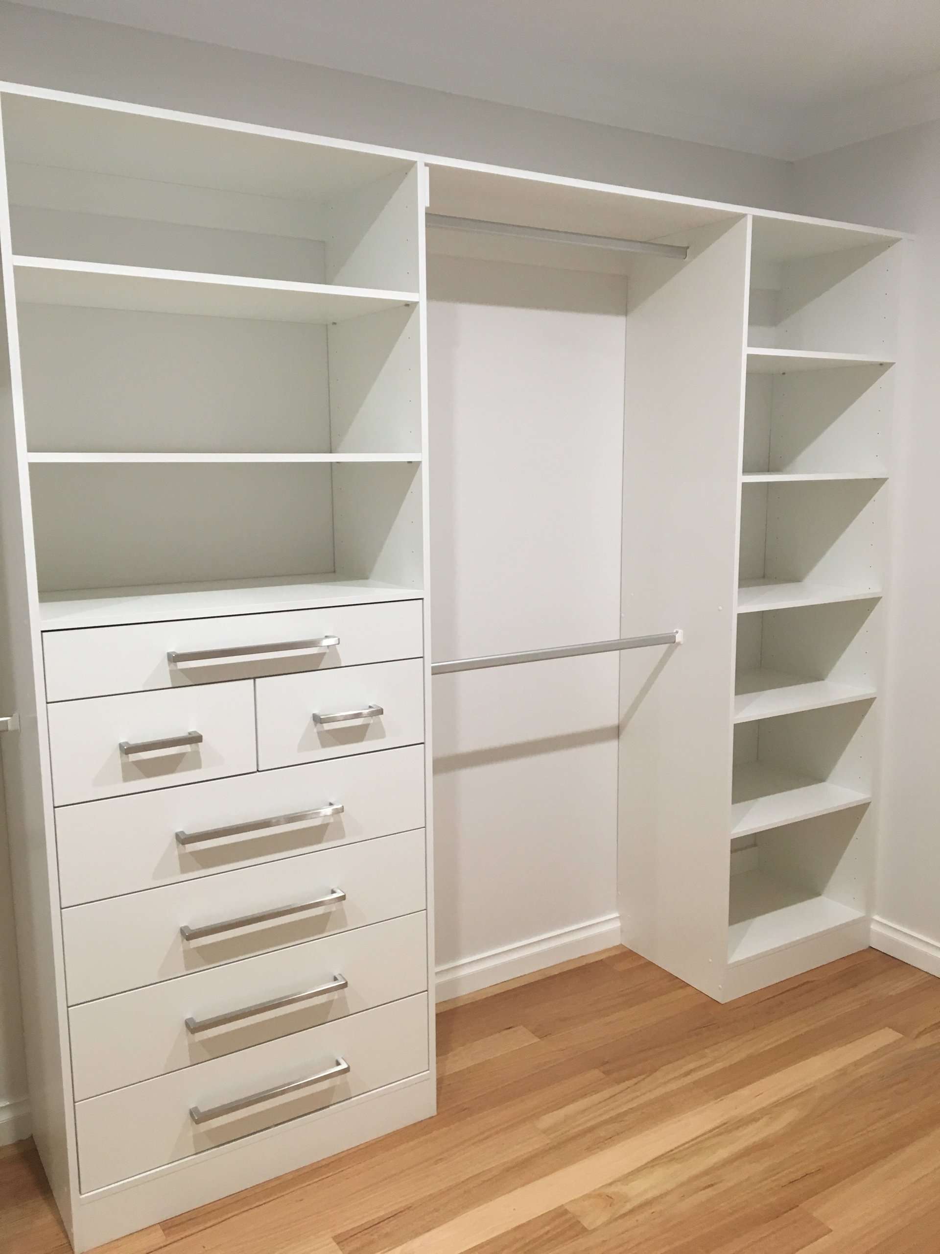 Walk-In Wardrobes & Walk In Robe Fit Outs Perth | Uzit