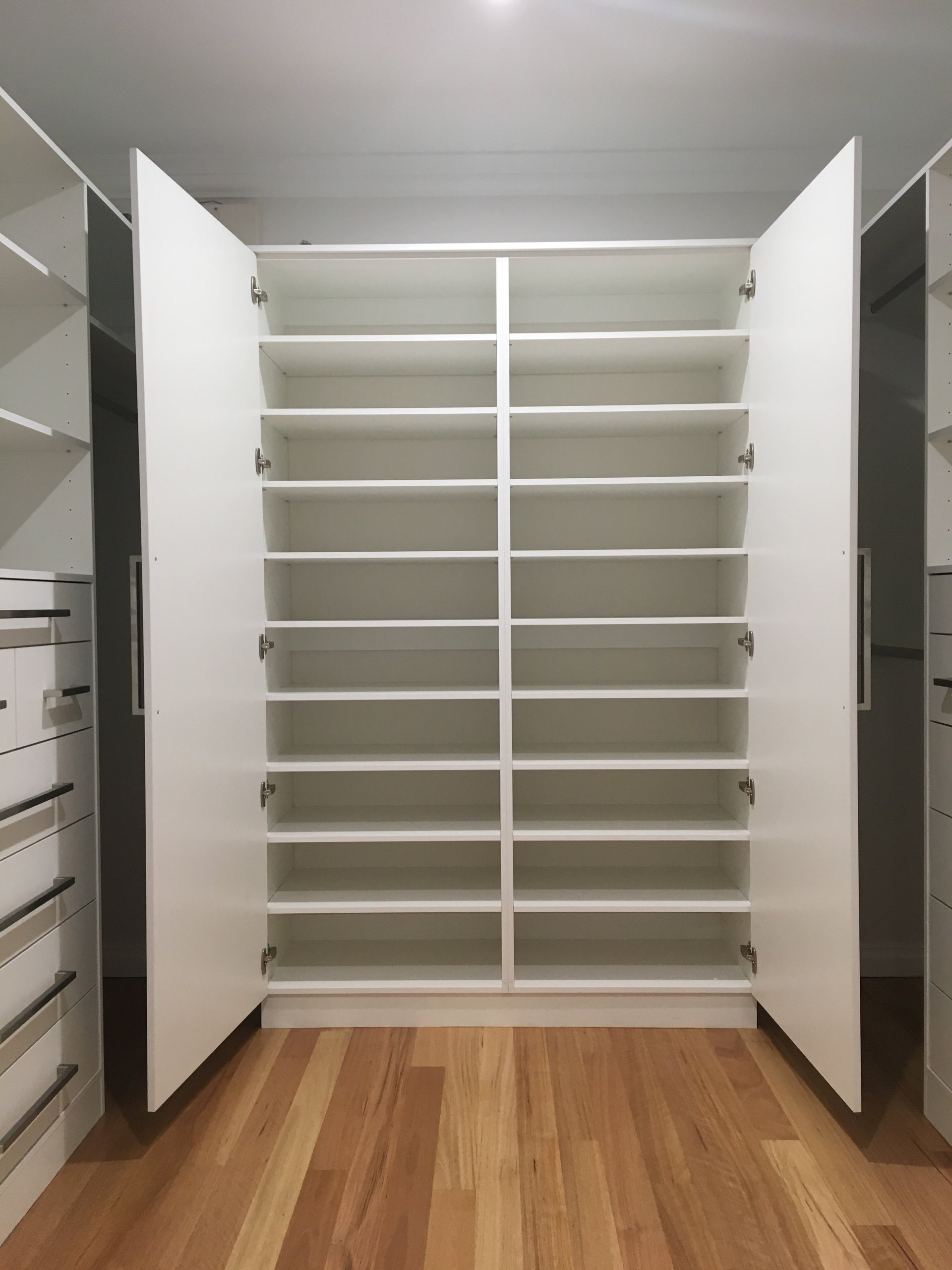 Wardrobes - Wardrobe Internals - Built In & Walk-In Robes - Closet ...
