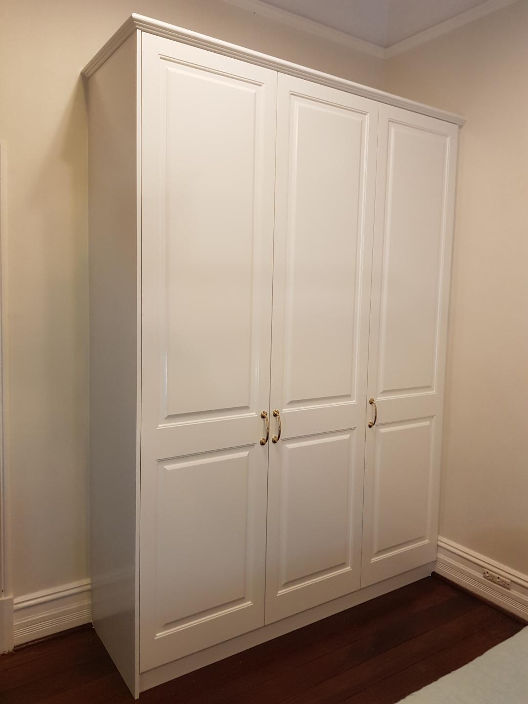 Wardrobes - Wardrobe Internals - Built In & Walk-In Robes - Closet ...