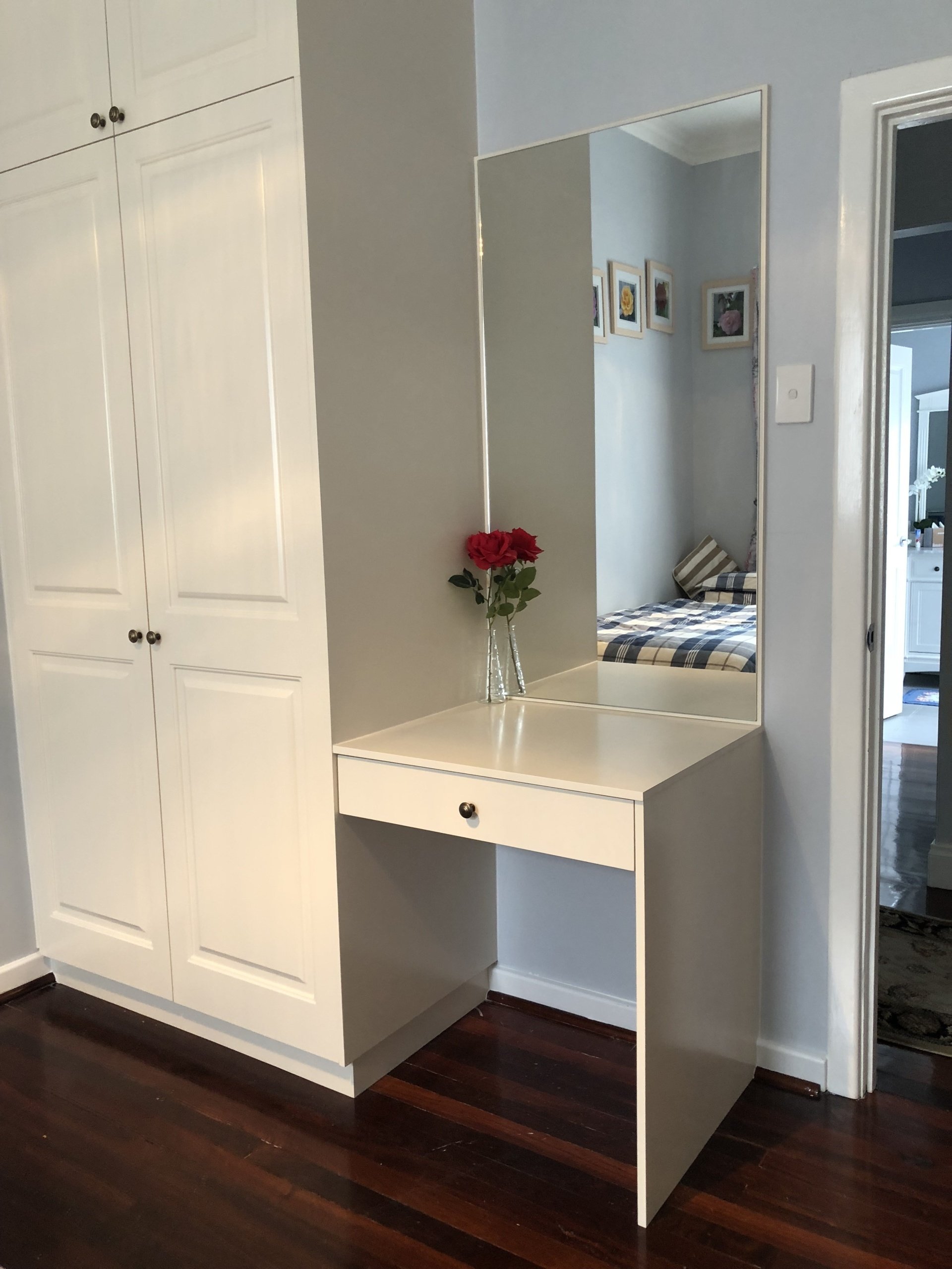 Wardrobe Dressing Tables in Perth | Uzit Wardrobes WA