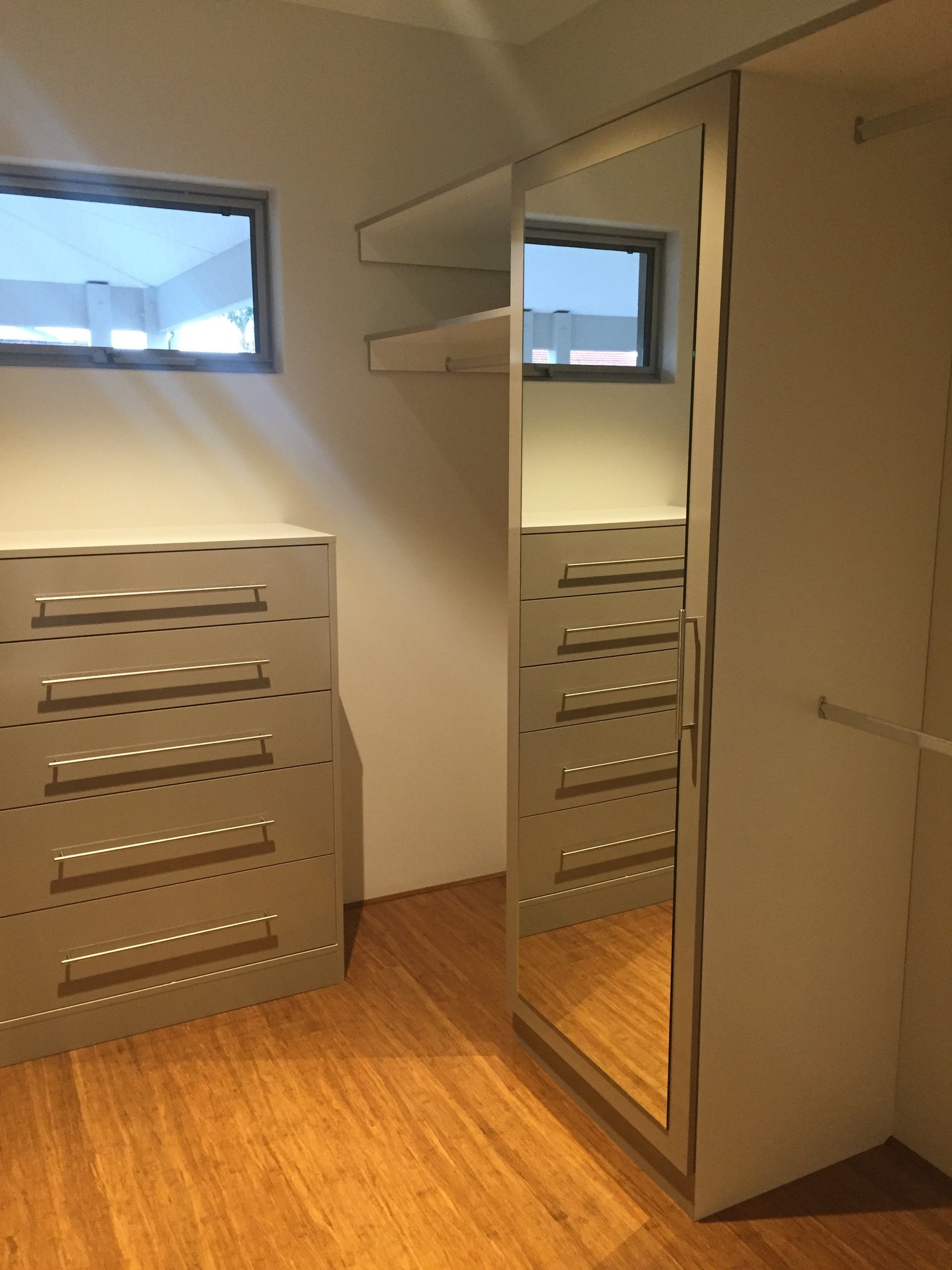 Walk-In Wardrobes & Walk In Robe Fit Outs Perth | Uzit