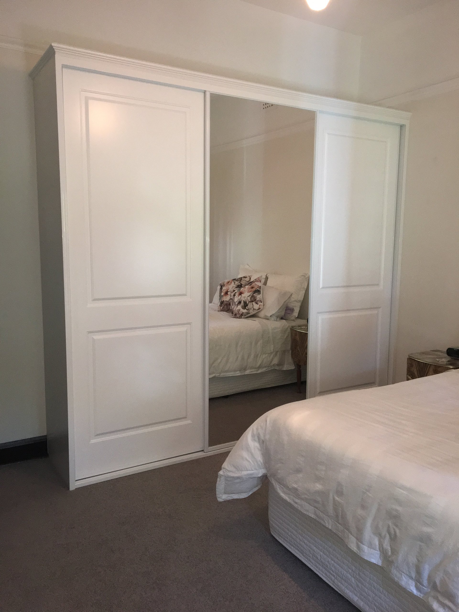 Built In Wardrobes Perth - Custom Robes & Closets | Uzit