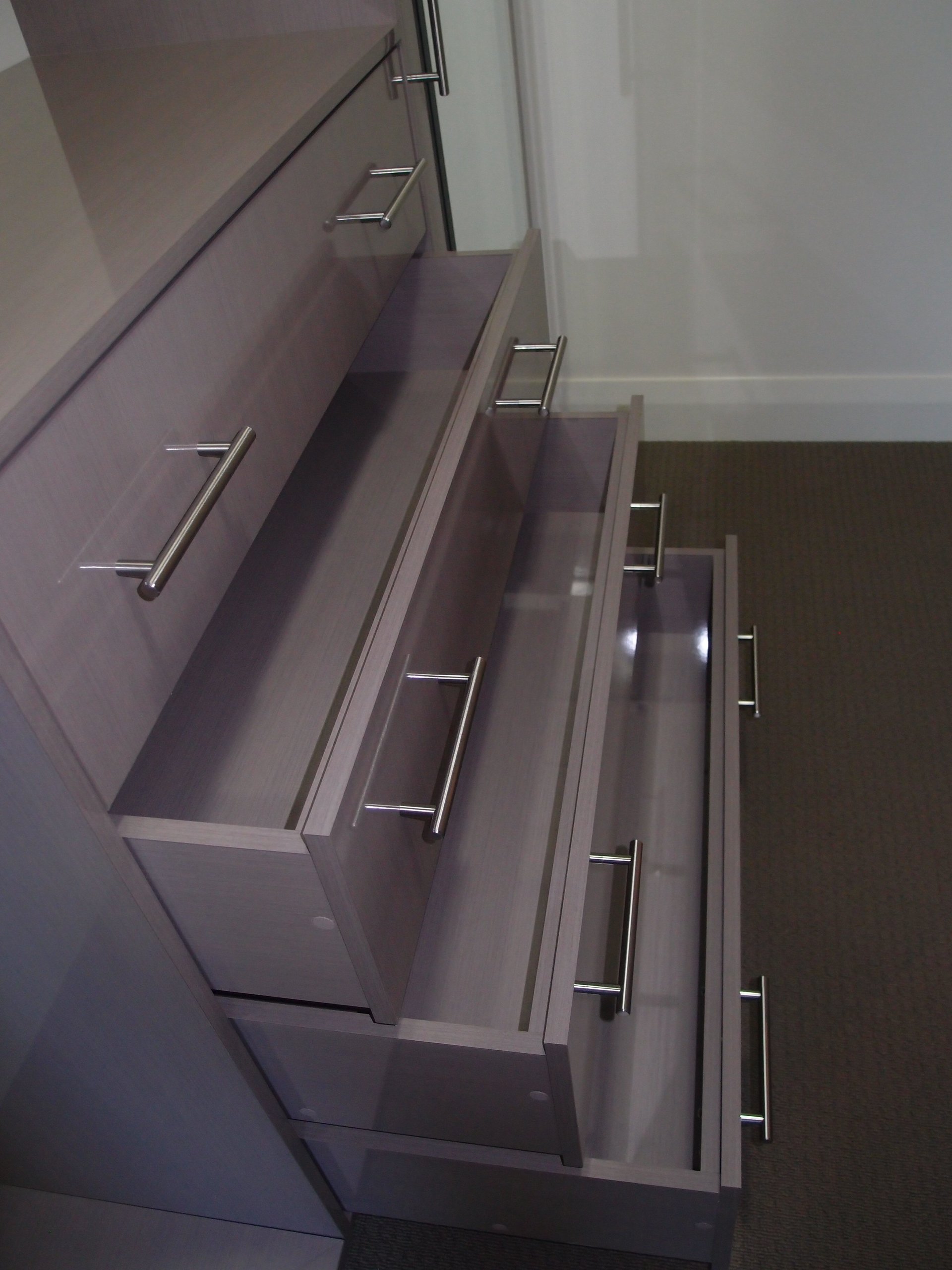 Walk-In Wardrobes & Walk In Robe Fit Outs Perth | Uzit