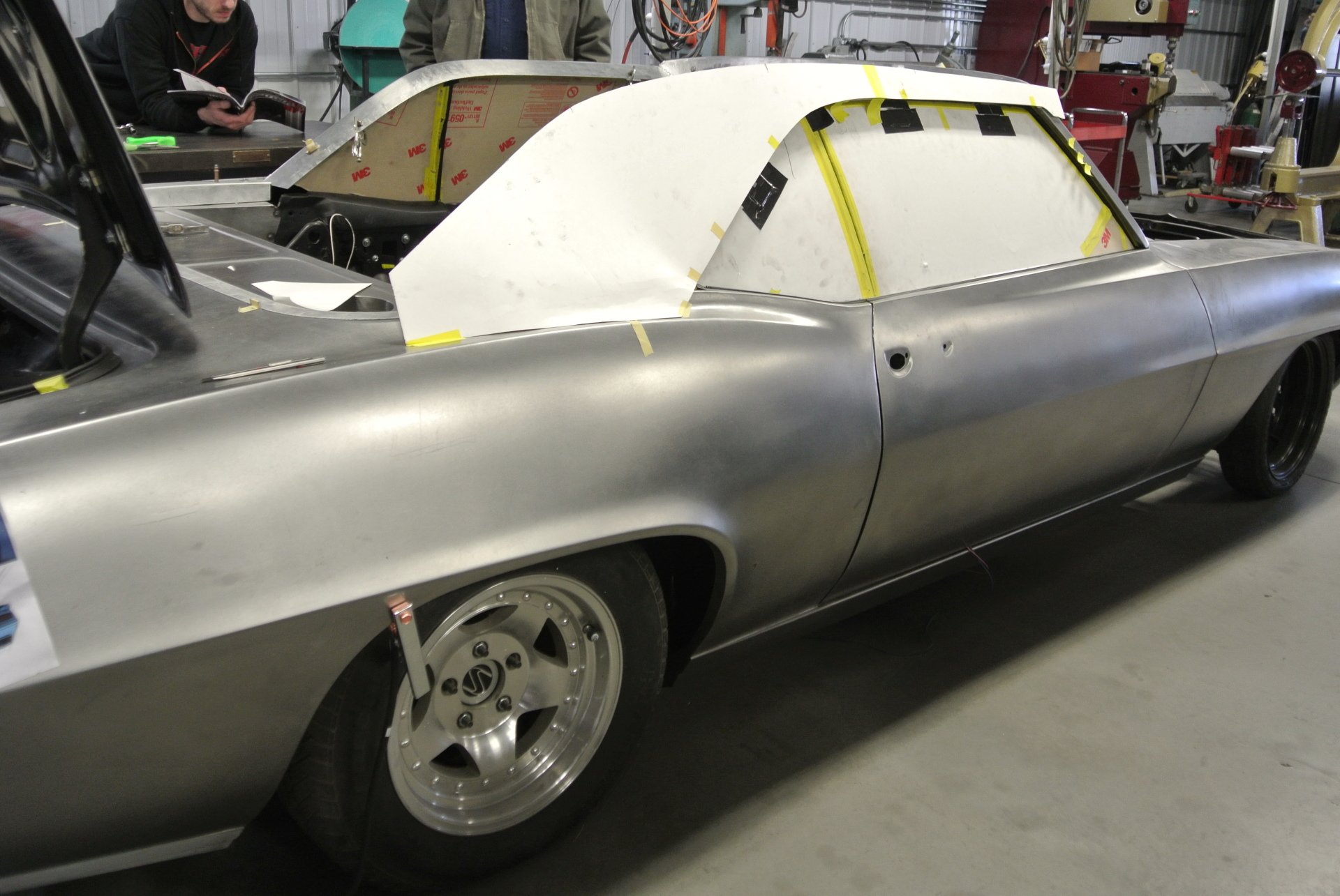 Gumer Alvero's custo built car, a 1969 Camaro. Built in Illinois