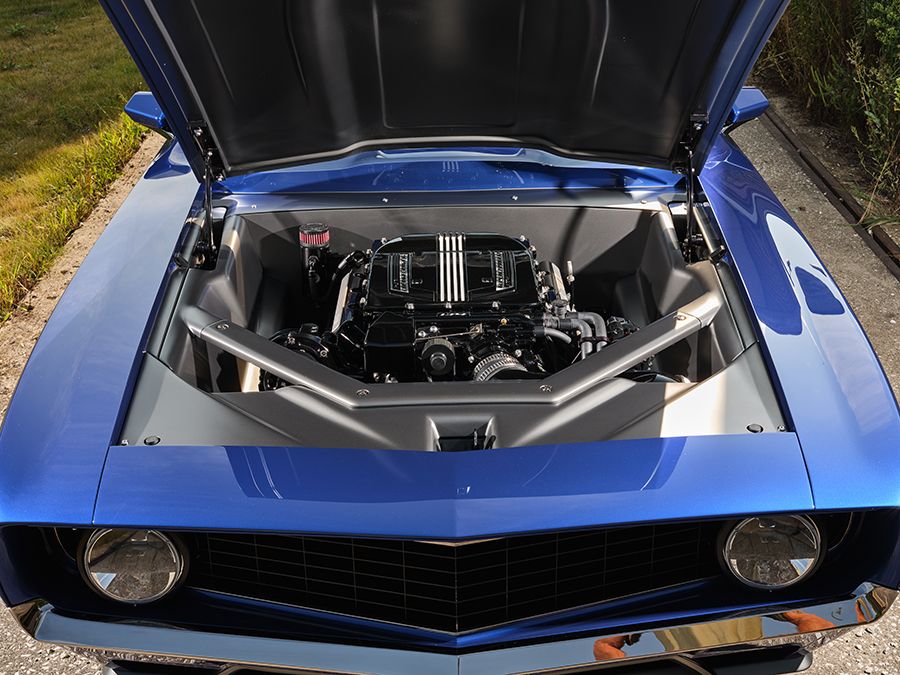 Gumer Alvero's custo built car, a 1969 Camaro. Built in Illinois