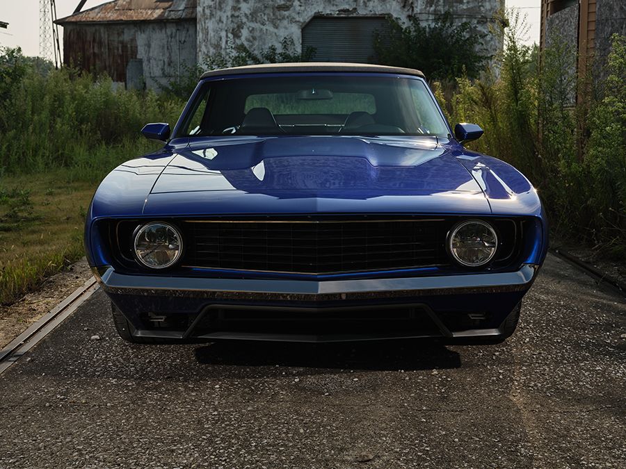 Gumer Alvero's custo built car, a 1969 Camaro. Built in Illinois