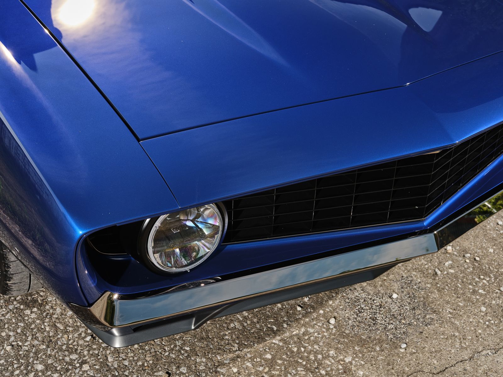 Gumer Alvero's custo built car, a 1969 Camaro. Built in Illinois