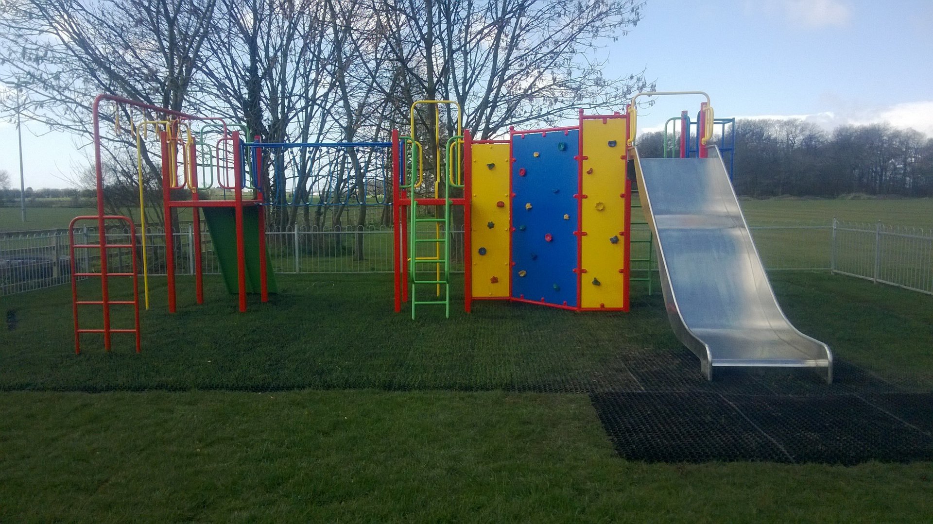 Multi-Play Platforms | Yates Playgrounds