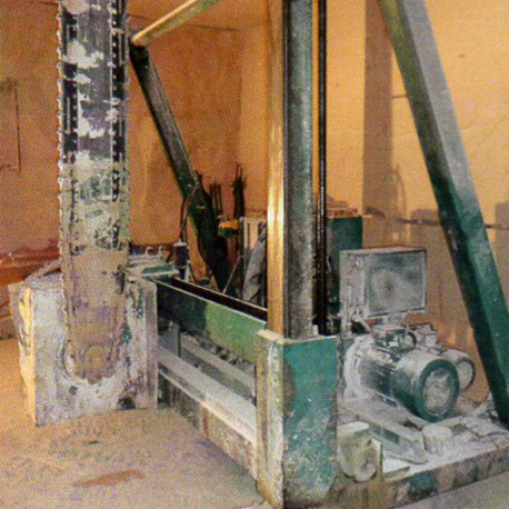 The extraction of natural stones “normally” takes place in the quarry.