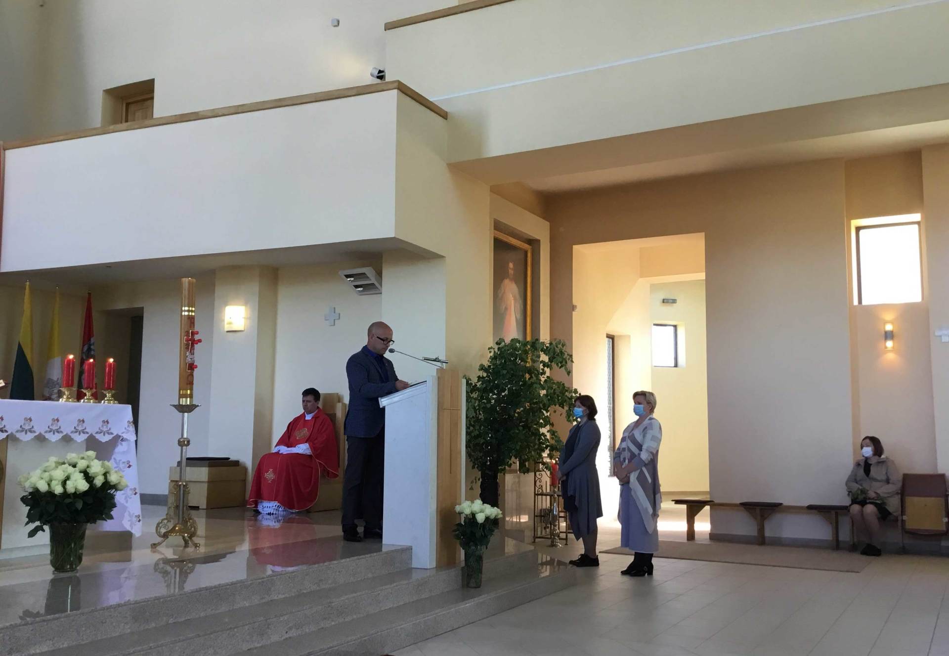 2020 05 31 Sekminės ir sveikinimai klebonui kunigystės sukakties proga