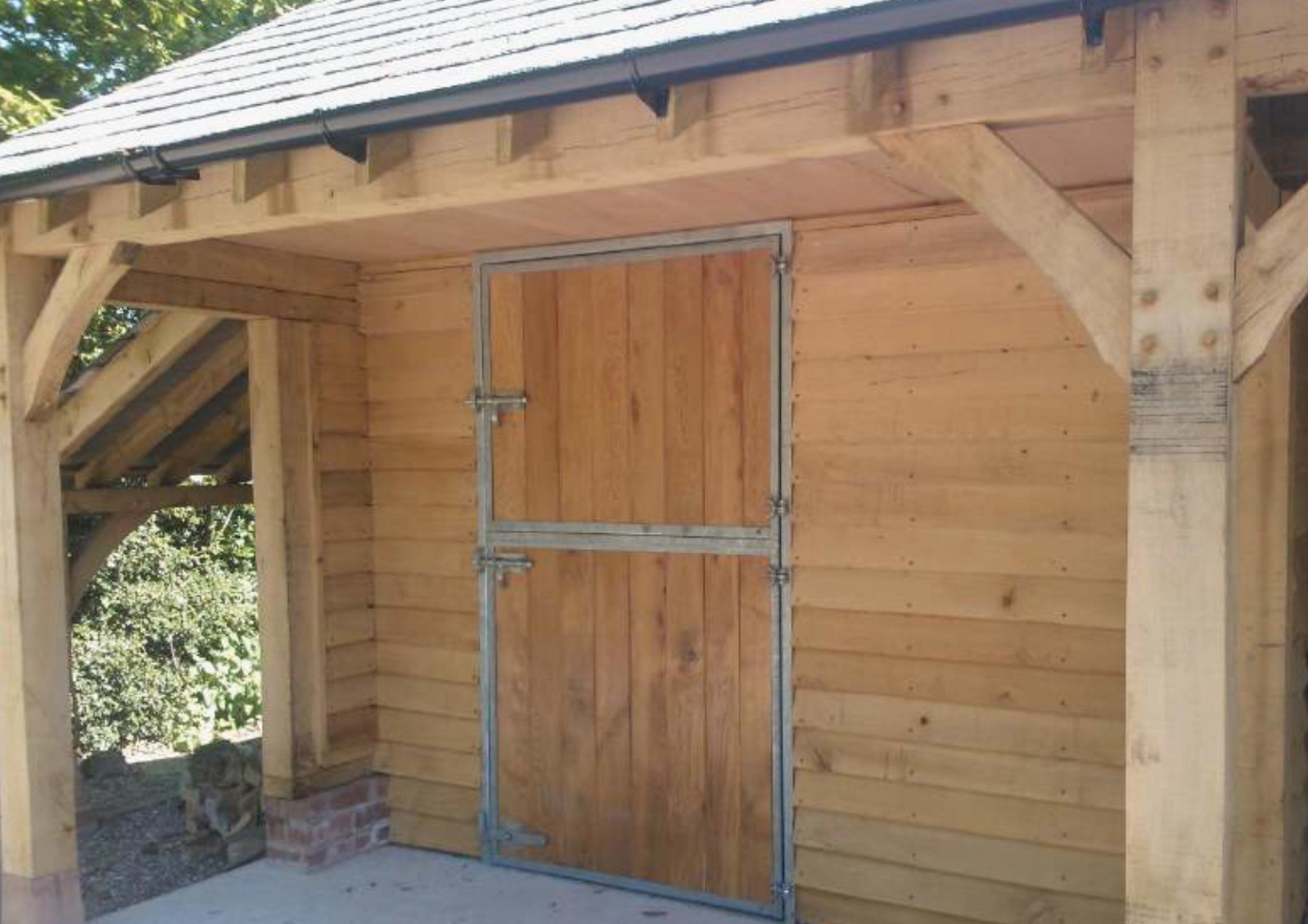 Cheshire Stables, your number 1 local stable manufacturer