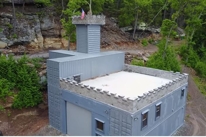 Shipping Container Homes- A Video Highlighting 38 Amazing Cargo ...